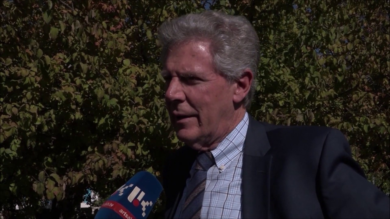 Rep. Frank Pallone on Artsakh De-Mining and More - YouTube