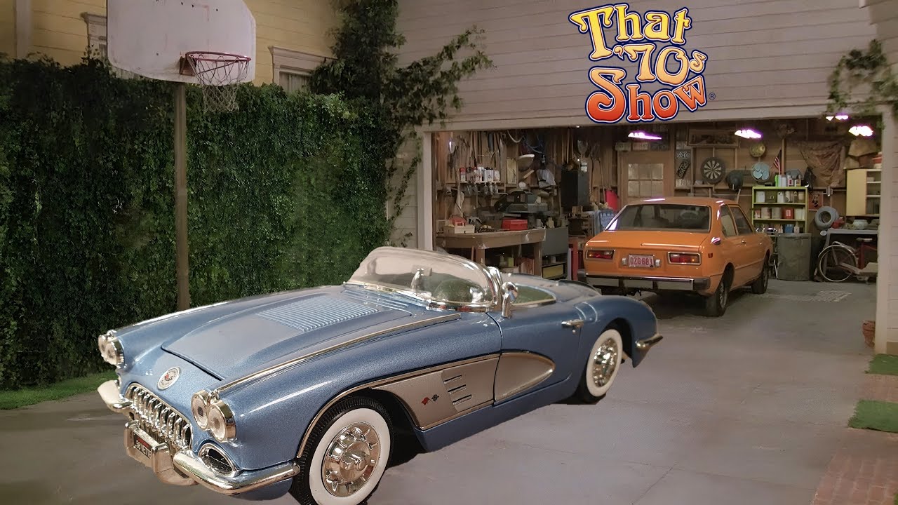 Red's Corvette from Thats 70's show in scale 1/18 - YouTube