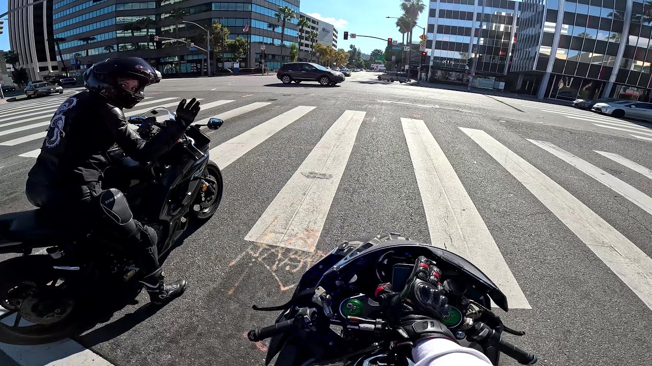 Ninja H2 Meets Girl on R7 - YouTube