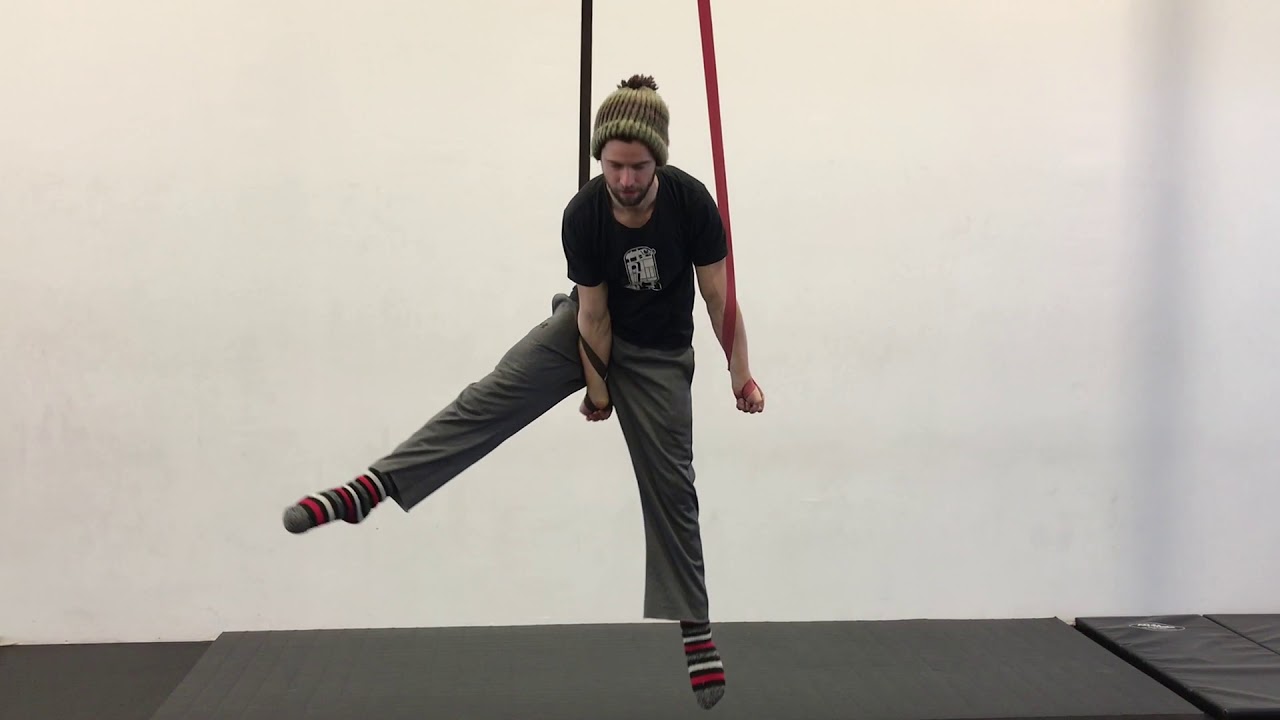 Straddle Support Twist - YouTube