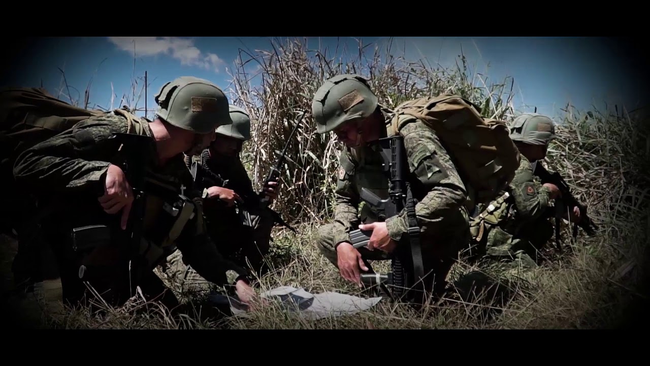 Army Signal Regiment - YouTube