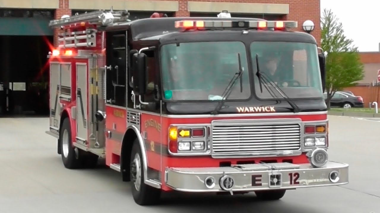 Warwick, RI Fire Department Engine 12 & Rescue 12 Responding - YouTube