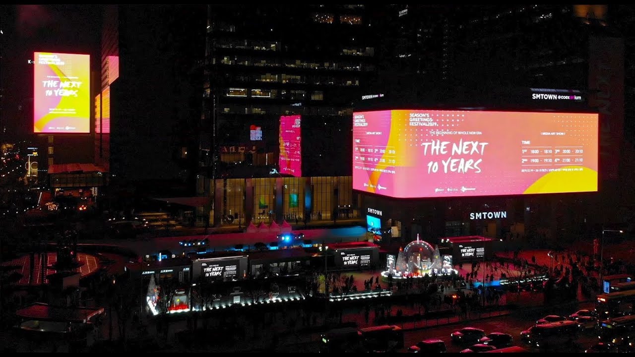 THE NEXT 10 YEARS (더 넥스트 텐 이얼즈) / 셔더 [ 프로젝션 맵핑 / 옥외광고 ] - YouTube