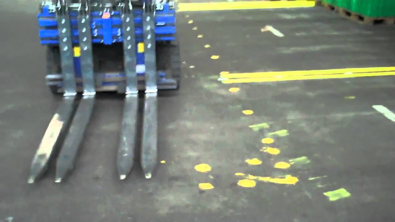 KOOI-REACHFORKS® & Griptech GmbH Multi Pallet Handler - YouTube
