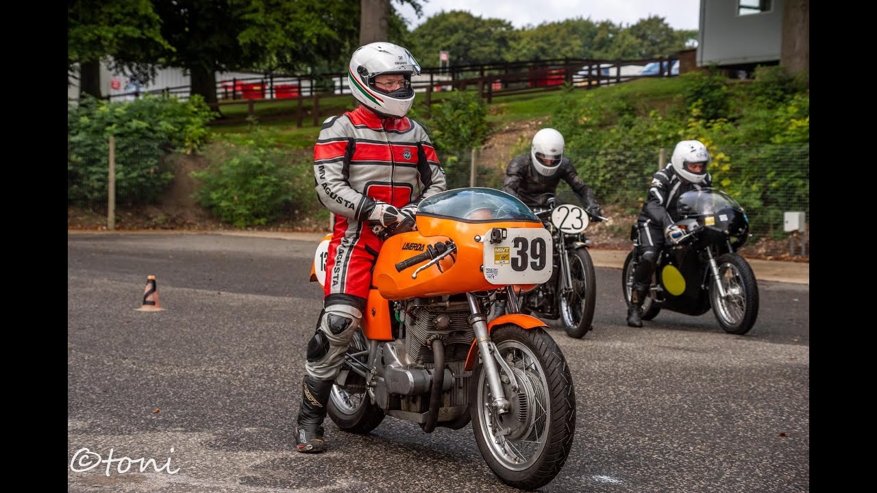 Laverda SFC Racer - frame repairs - YouTube