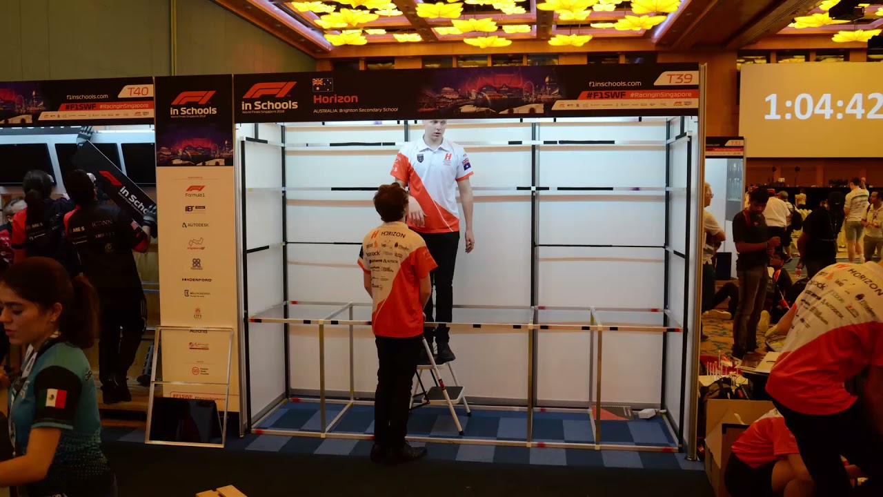 Trade Display Build Timelapse - Horizon 2018 F1 in Schools World Finals ...