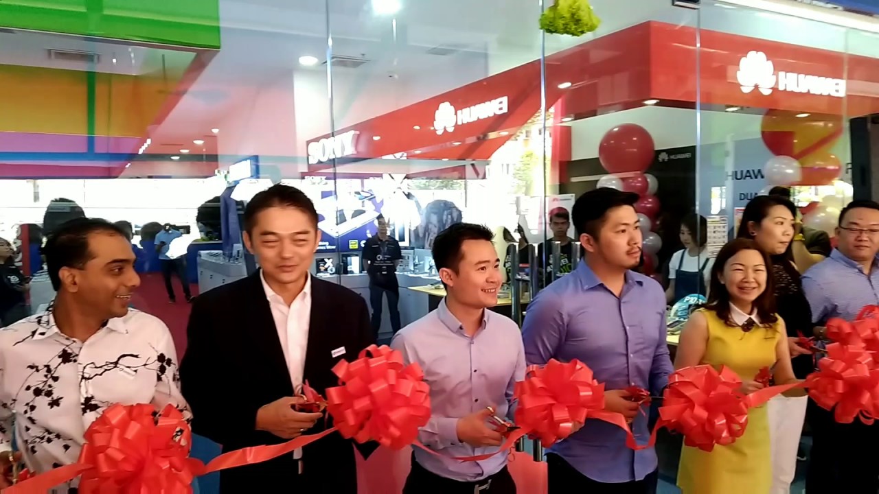 DirectD Publika grand opening by TechNave.com - YouTube