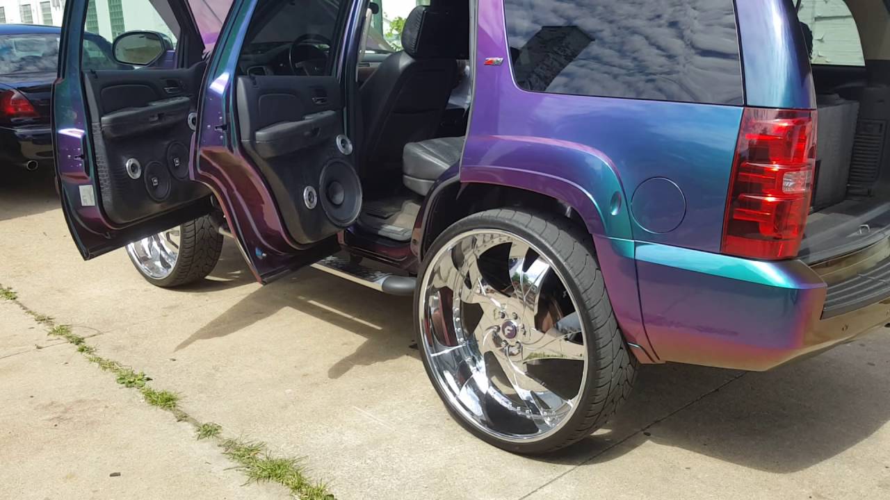 Mr do it all tahoe on 32s stupid clean everything new - YouTube