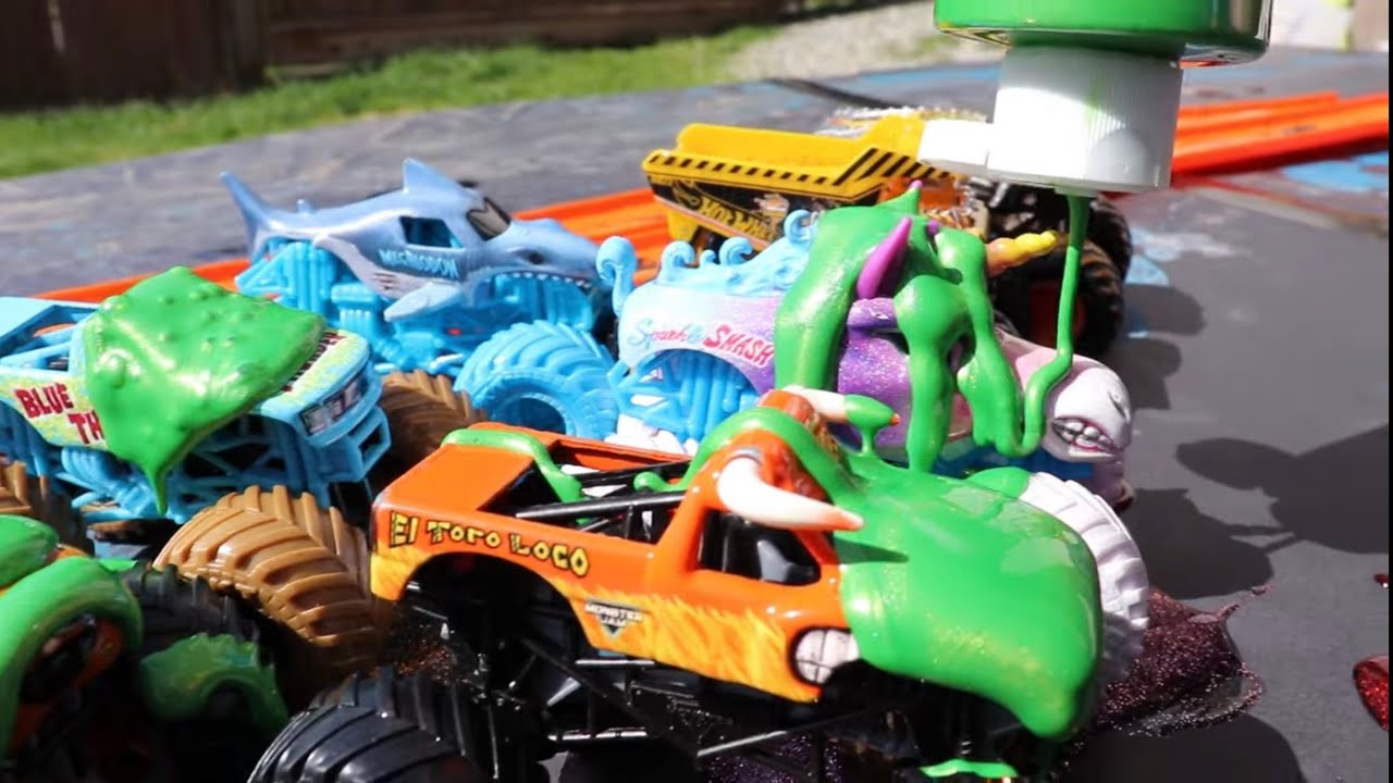 Messy Monster Trucks For Kids | Monster Jam FUN! - YouTube