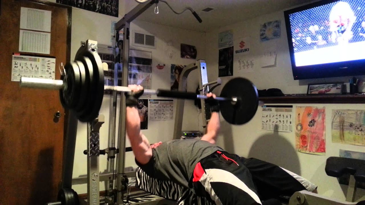 Bench Press 305 lbs for 10 reps - YouTube
