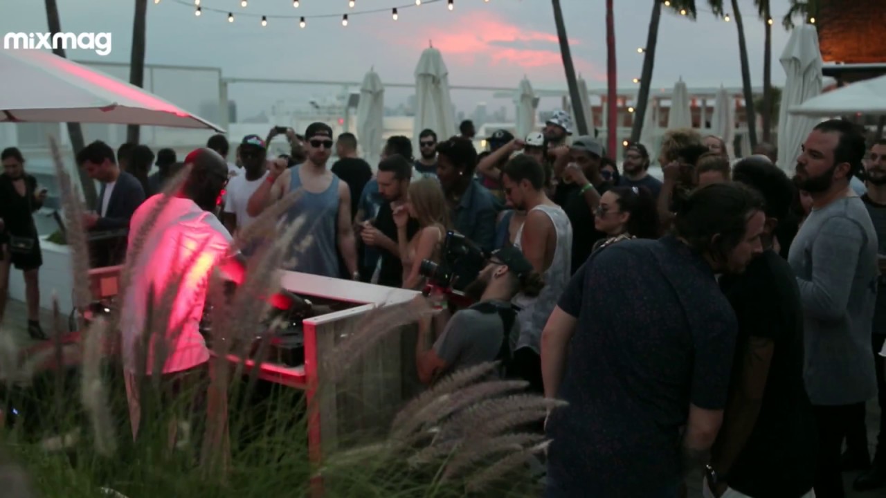 BLACK COFFEE in The Lab Miami (Stones & Bones Feat Toshi - Amahloni ...