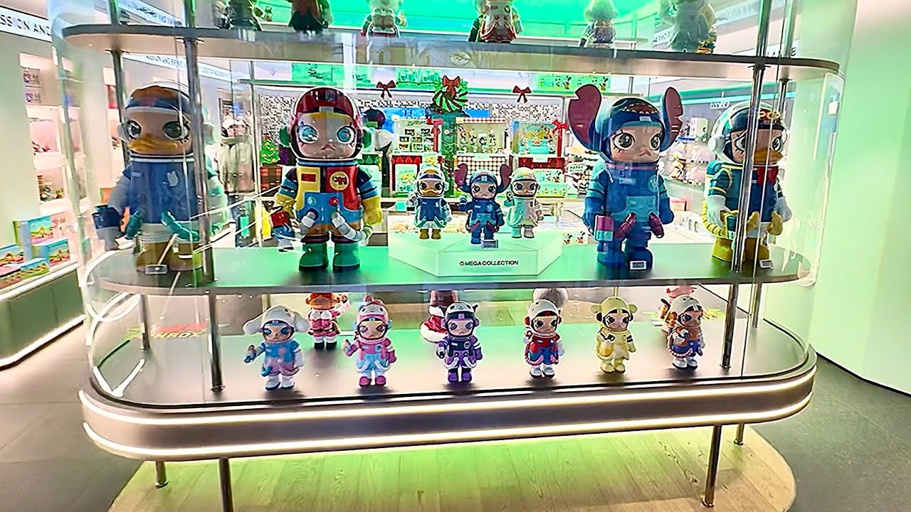 Pop Mart Flagship Store Hongdae shop Visit Review @ HONGDAE SEOUL South ...