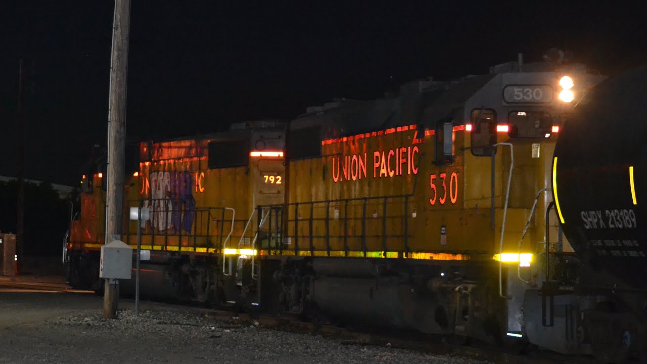 Union Pacific LOA38R and LOA44 Night Operations, and LOA44 chase! - YouTube