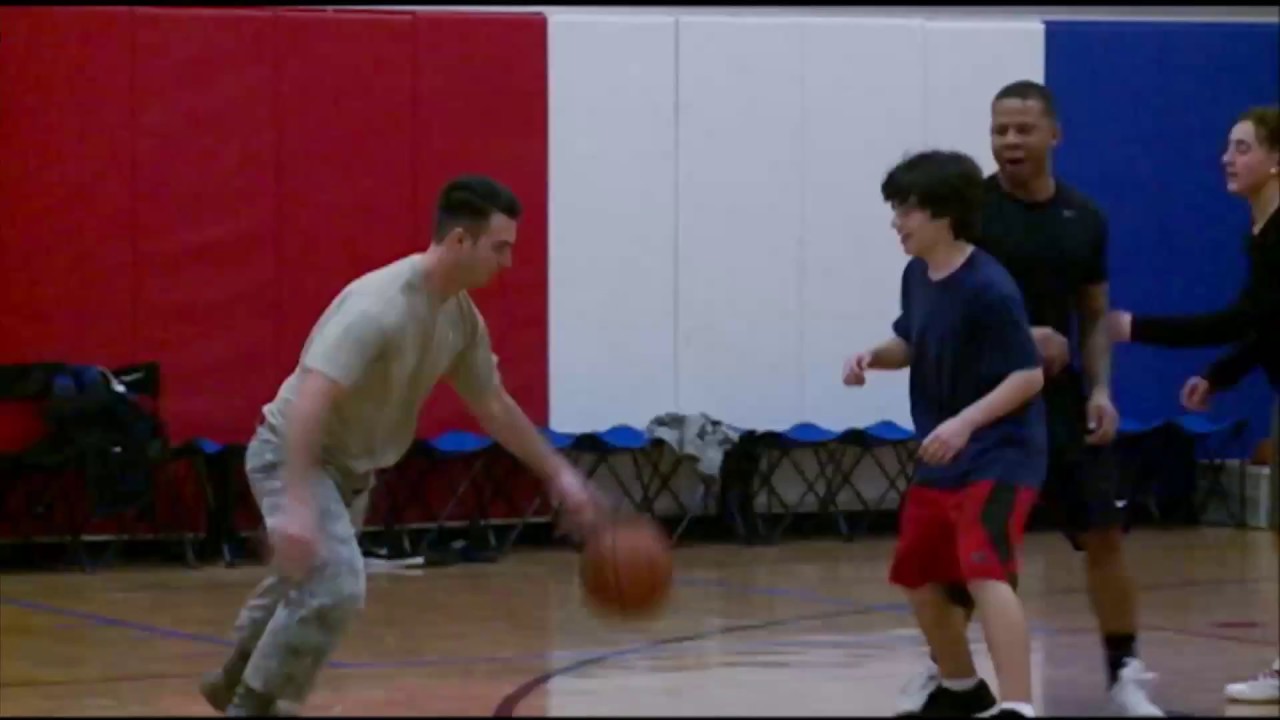 Teens vs Defenders Basketball - YouTube
