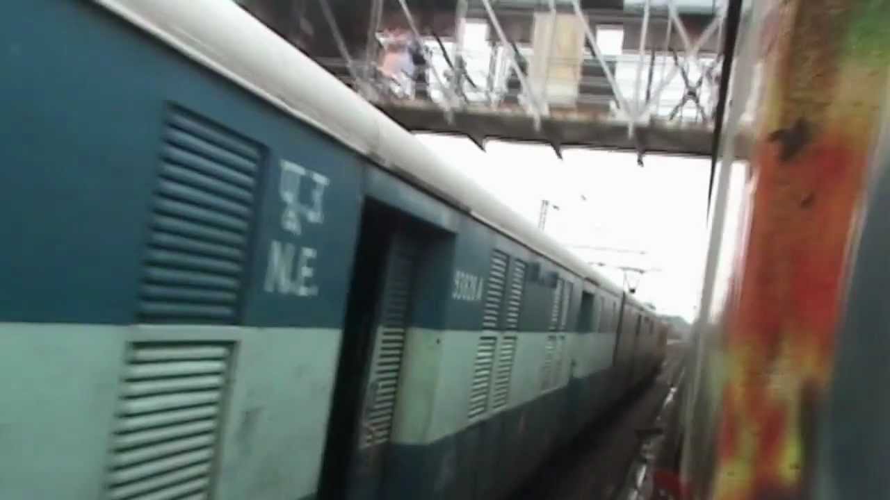 (HD) Parallel Run with Parcel Van Train - Howrah-Mumbai Duronto (Aug. 10, 2011) - YouTube