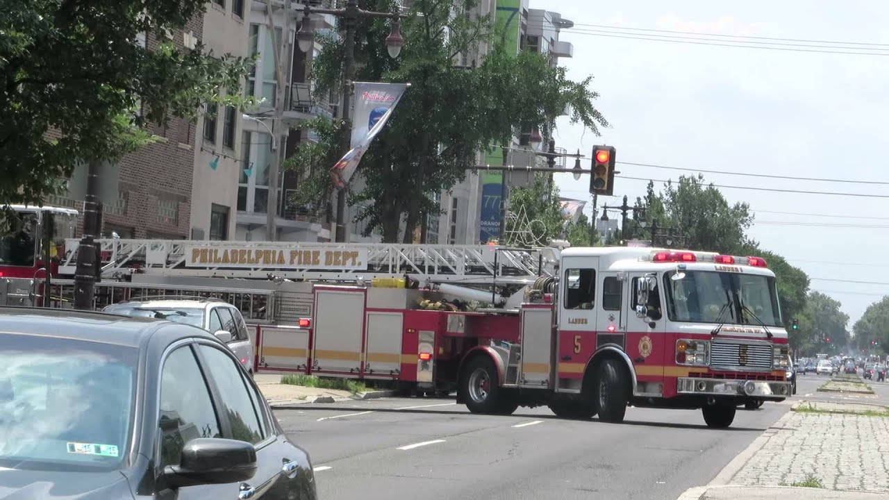 PFD Ladder 5 Responding "Rolling On Broad Street" - YouTube