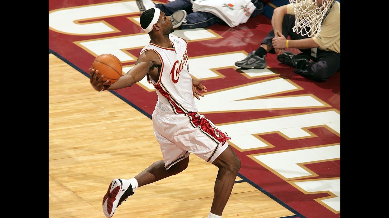 J-Smoove & LeBron - BIG DUNKS - 12/13/05 - YouTube