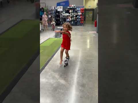 Alya kendine paten seçiyor