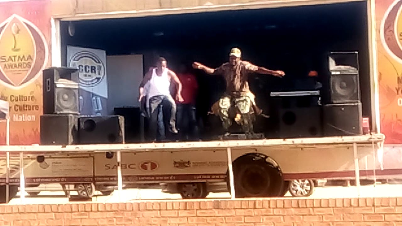 Mbuyangwani(Peter mnengwani) performing at Gcr FM satma award ...