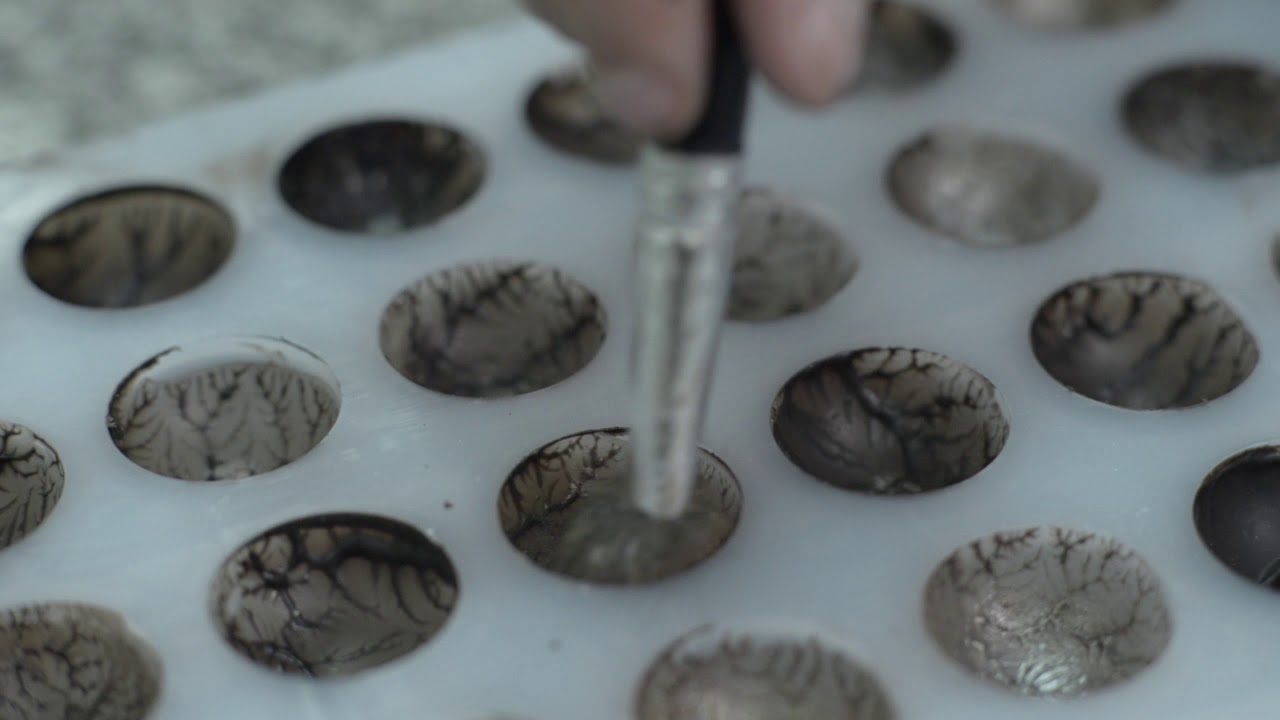 Tip para hacer bombones estampados - YouTube