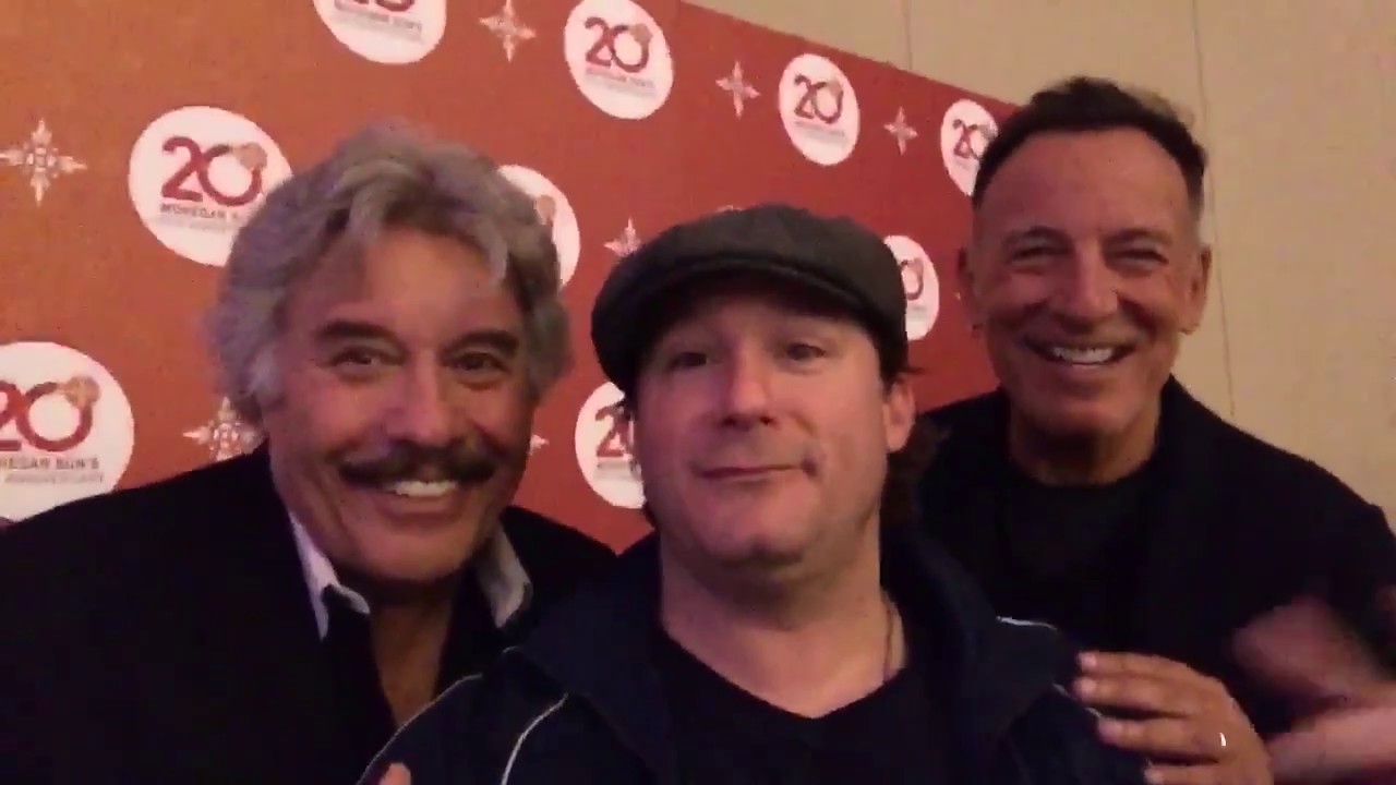Boston Comedian Dave Russo - YouTube