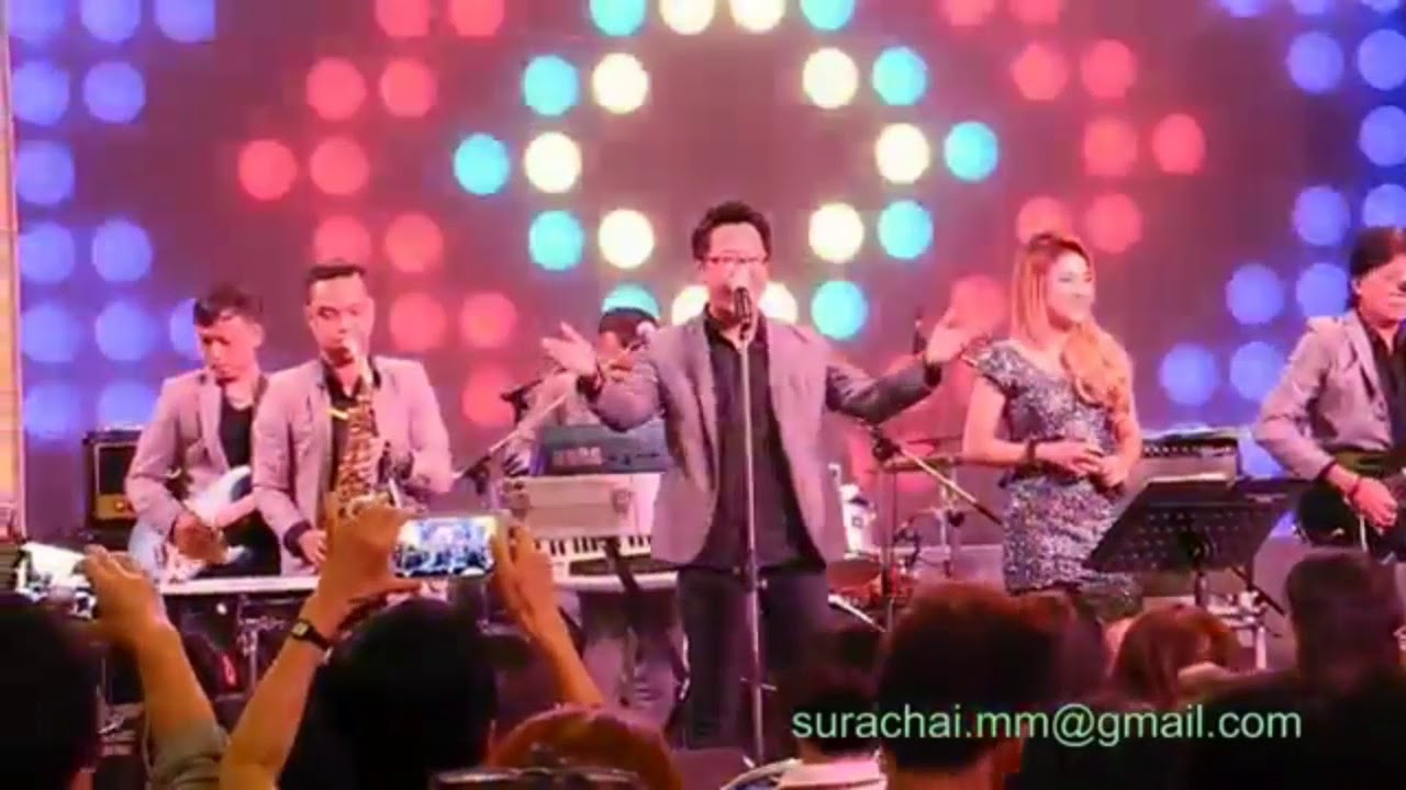 โก้ X Chaba band @ซีคอนสแควร์ งานBangkok Retro - YouTube