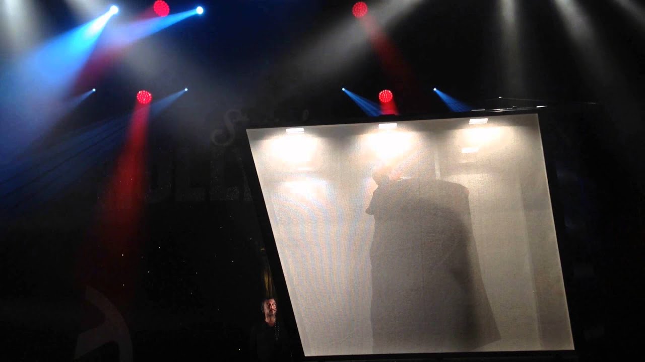 Daniel Craven Apollo Variete - YouTube