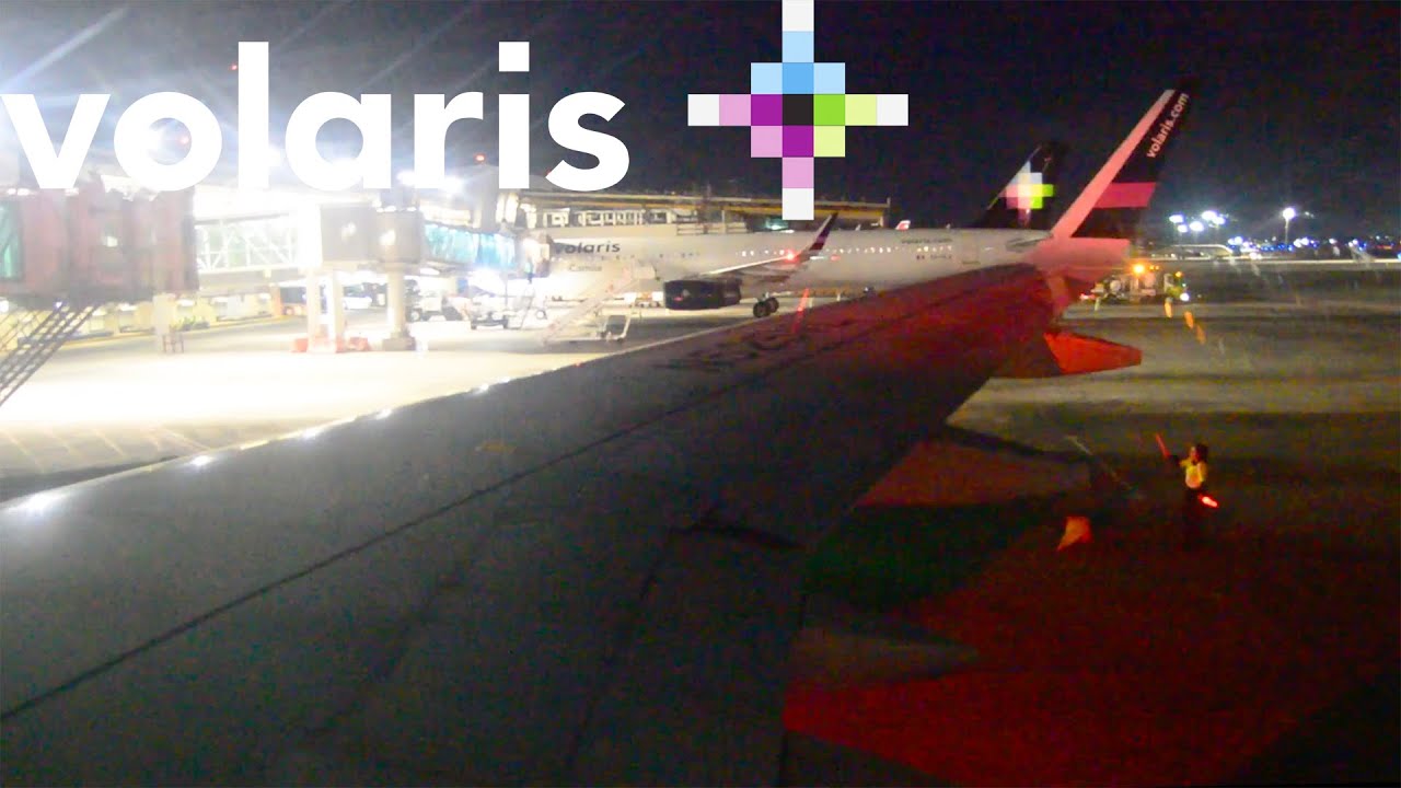 Volaris Airbus A320 Night Landing in / Aterrizaje de Noche en ...