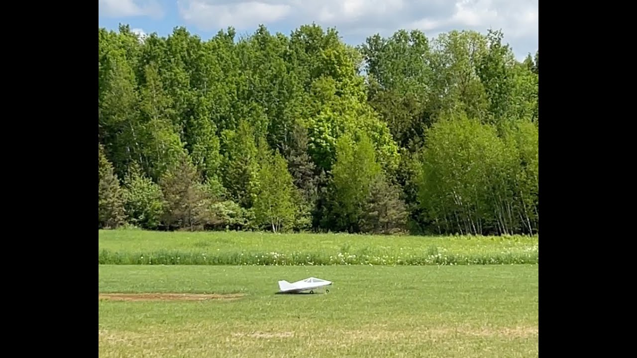 Bob Flying his Experimental Lifting Body RC Aircraft - YouTube