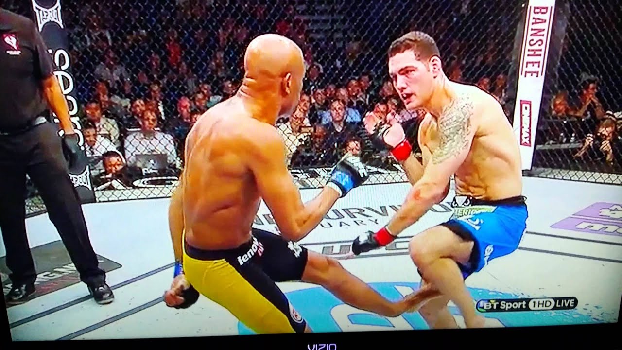 Anderson Silva shin snap - YouTube
