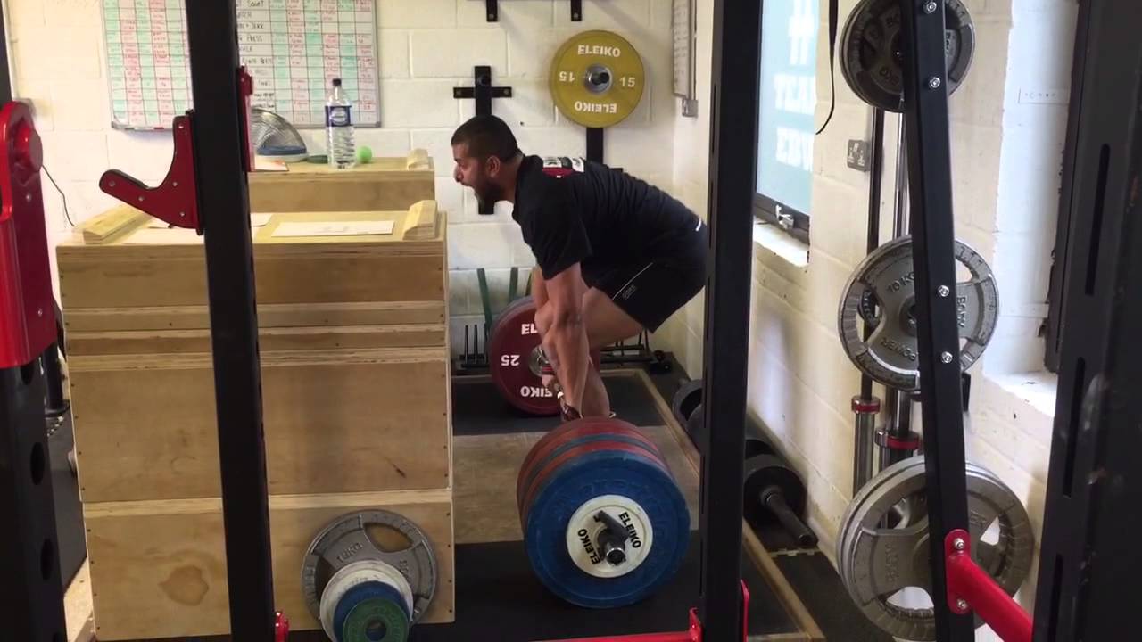 Sanjay Hunjan 260kg BB Deadlift - YouTube