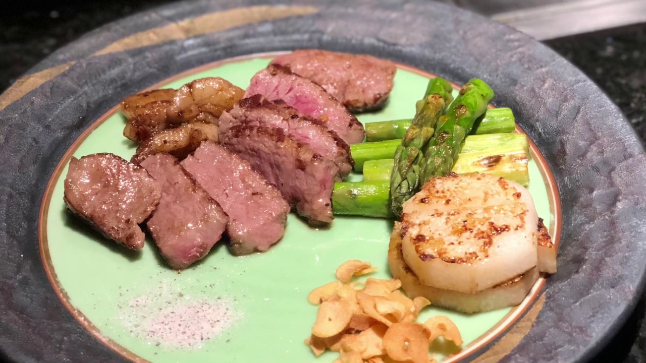 Reviewing Teppan Yaki Restaurant in London - YouTube