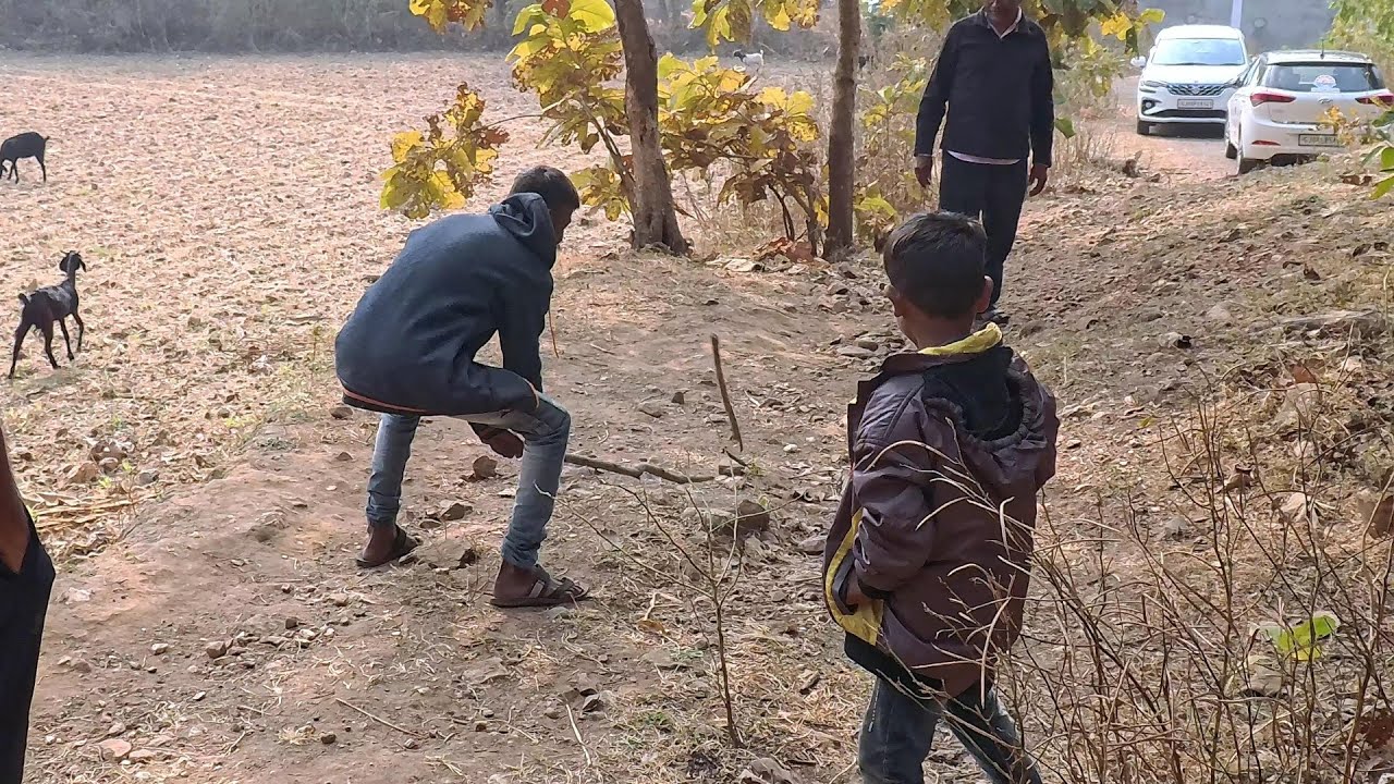 ગુલ્લી દંડા અને સતોડિયું | How to play Gulli Danda - YouTube