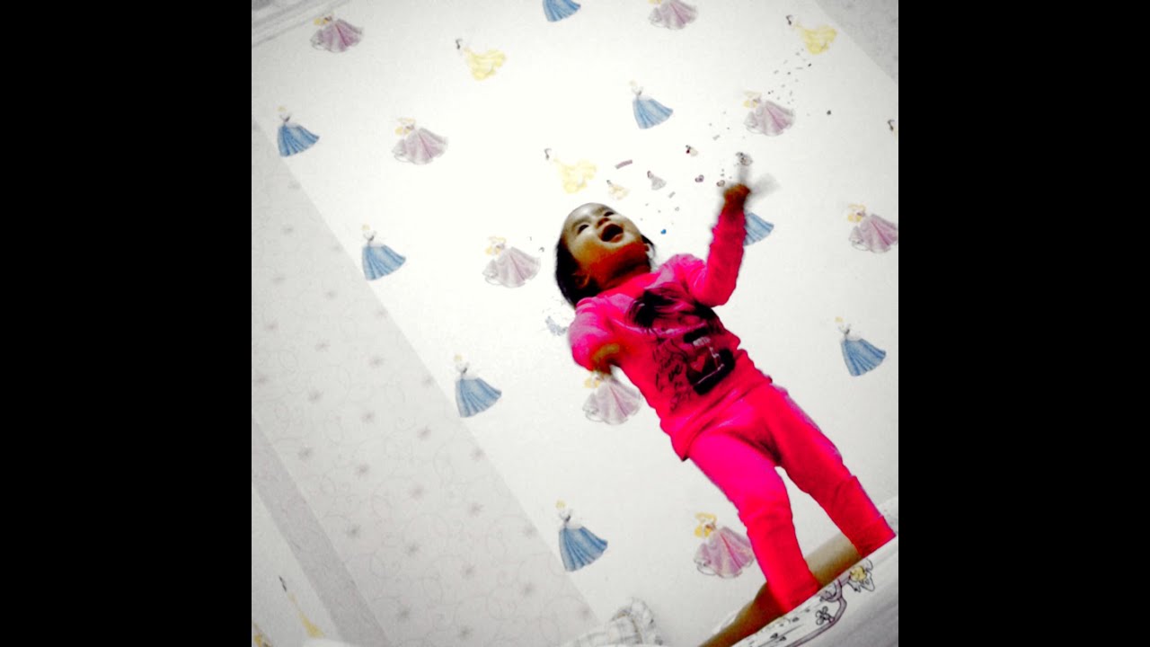 Sandra Wants to Play - main di lolipop kocak abis - YouTube