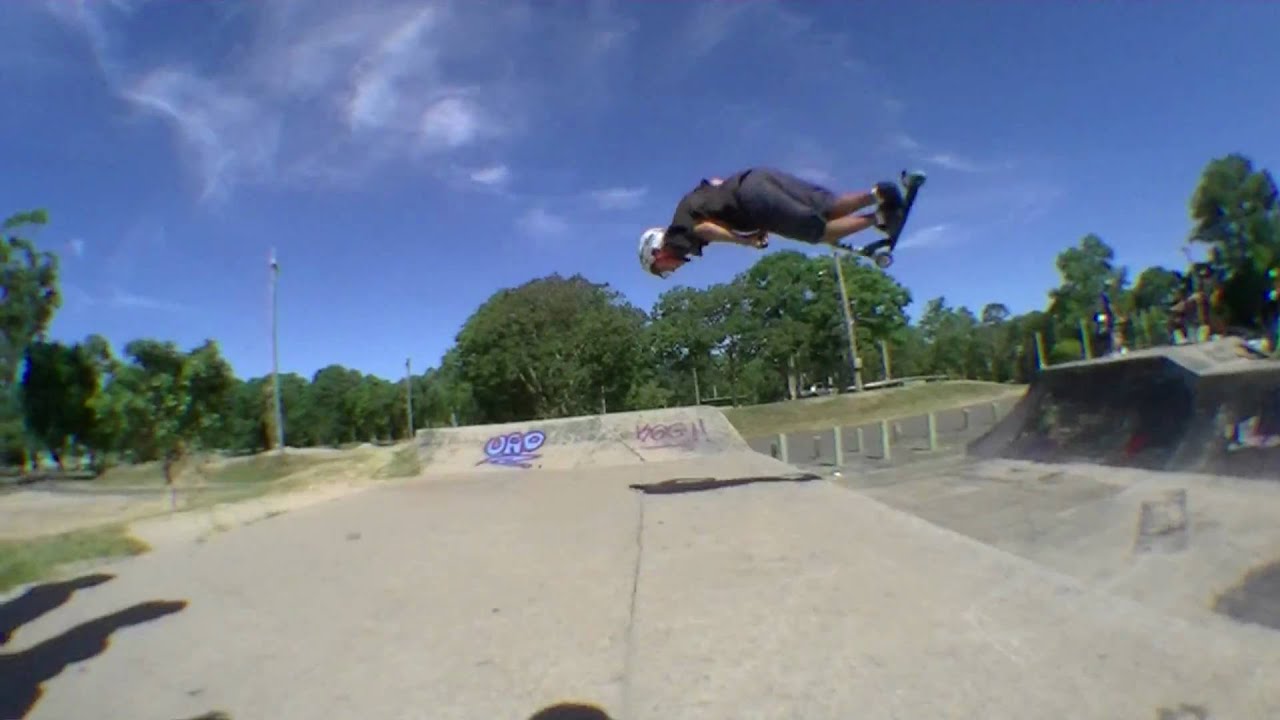 backflip 360 on scooter - YouTube