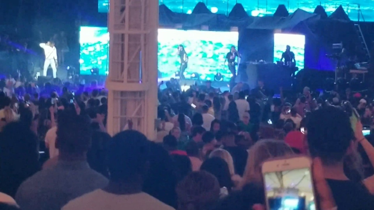 Migos Slippery (NOBODY SAFE TOUR) - YouTube