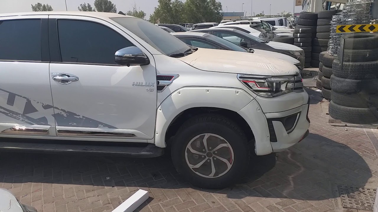 Neatly Modified Toyota Hilux TRD 4.0L Petrol V6 with Police Flash Light ...