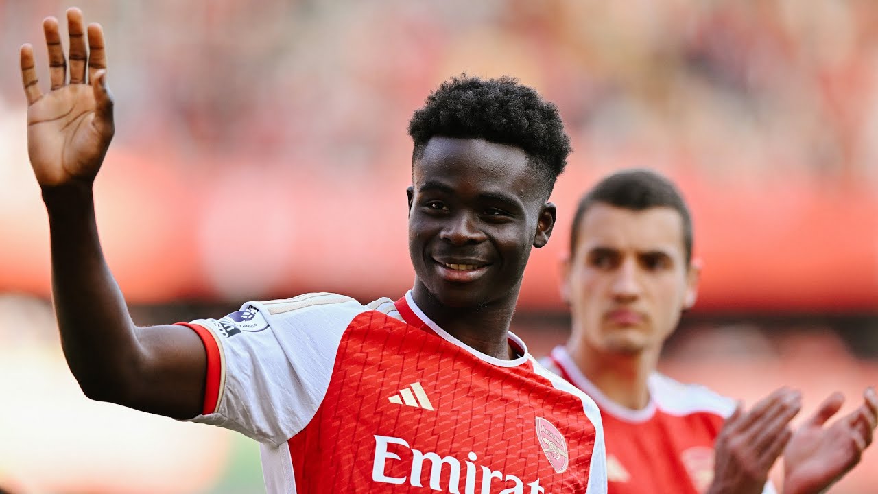 Arsenal players thank supporters on 2022/23 lap of appreciation - YouTube