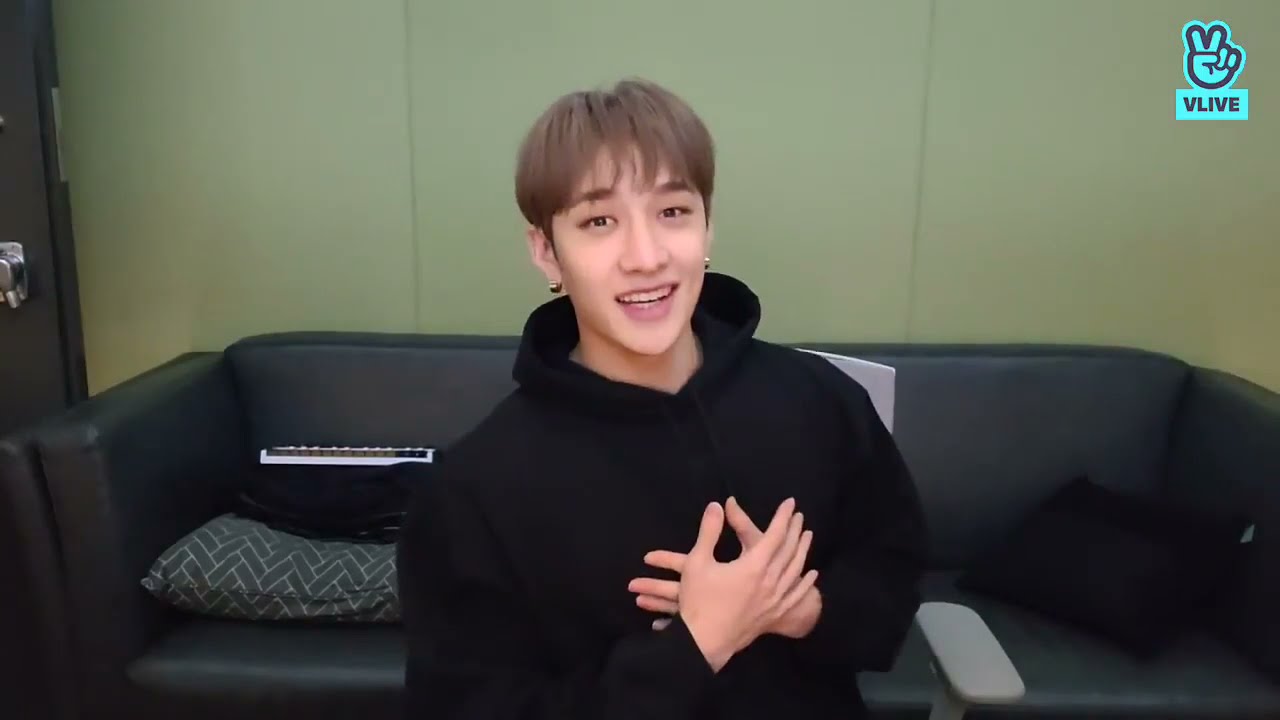 [ESP/ENG]Chan's Room Ep.127 #찬이의 #방 #Bangchan #chanroom - YouTube