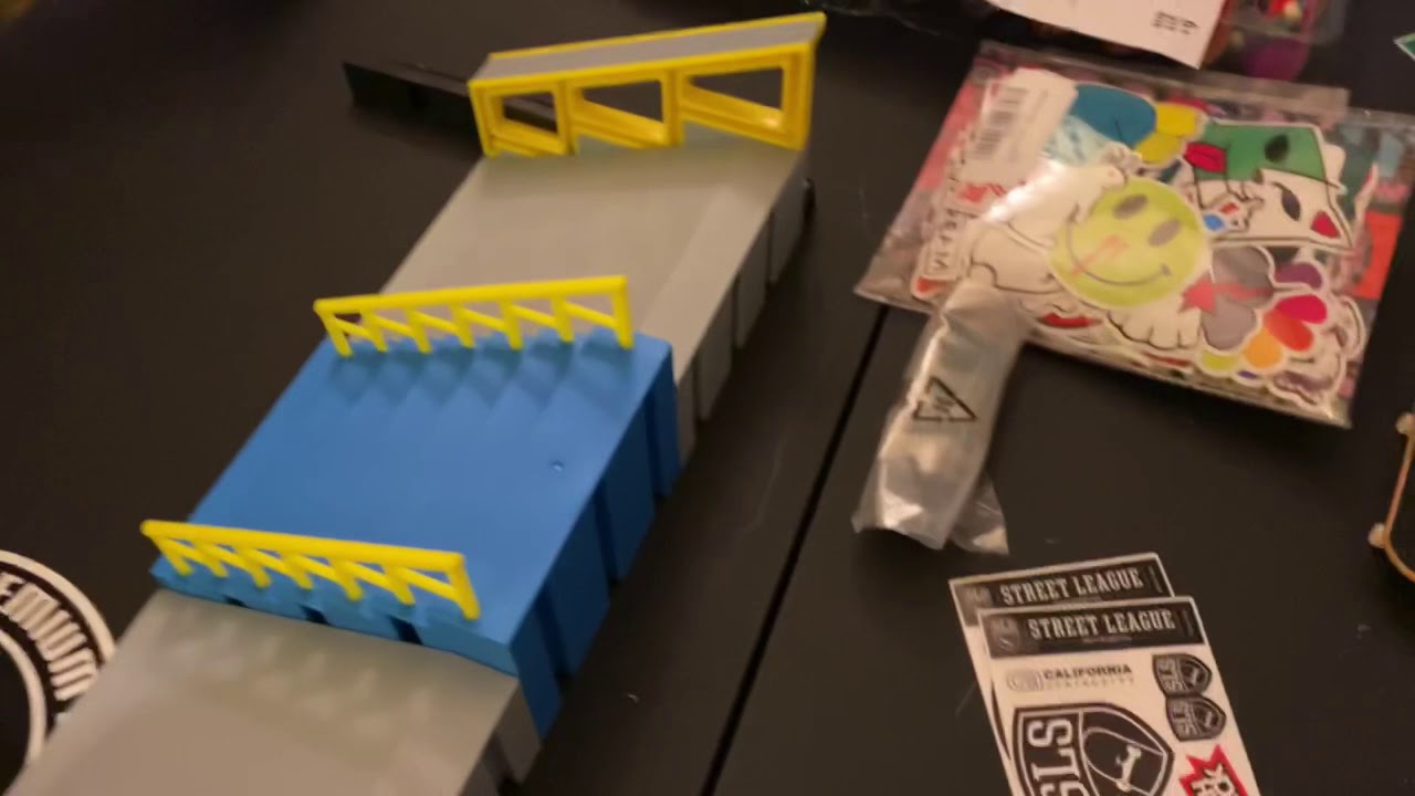 Unboxing SLS Tech Deck Ramp - YouTube