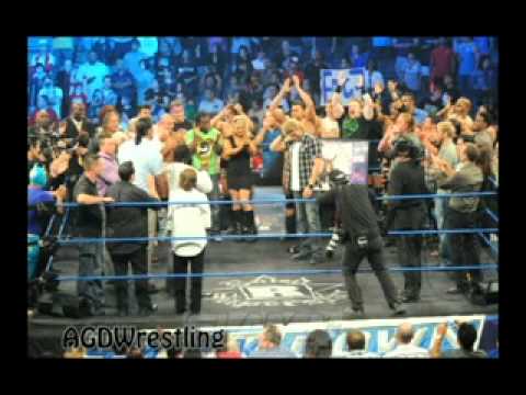 WWE SmackDown 9/16/11: Edge Appreciation Night - Edge's Mom, Christian ...