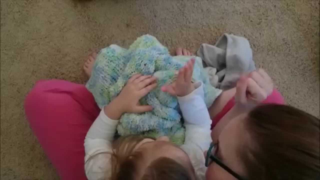 Simple Finger Play Song for Babies and Toddlers - YouTube