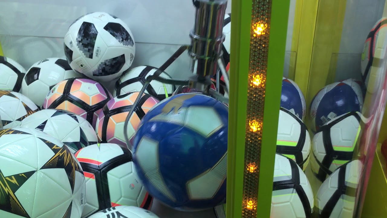 Claw Machine Balls Game - YouTube