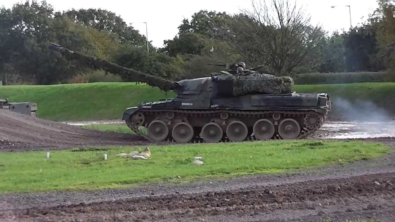 Challenger 2, Centurion and Chieftain Tanks at Bovington - YouTube