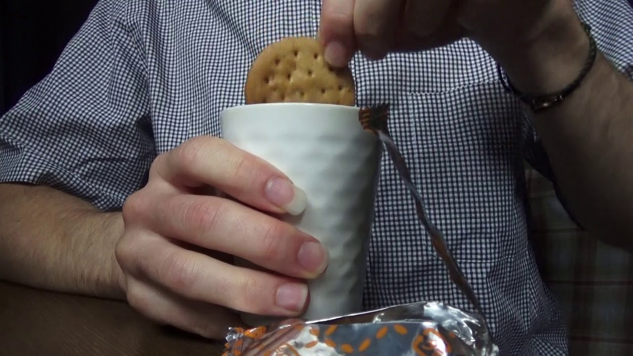 Russian in japan tea time dipping biscuits (no talking) - YouTube