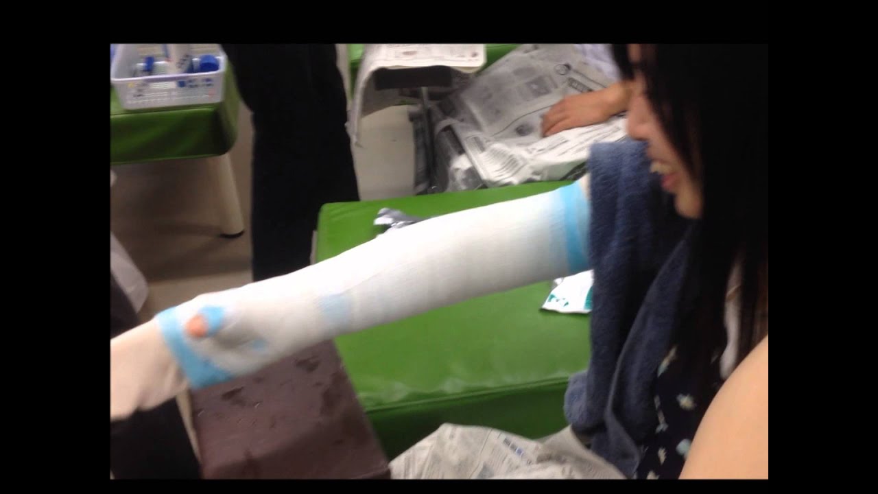 Students is practicing a method of the Muenster cast, which is a ...