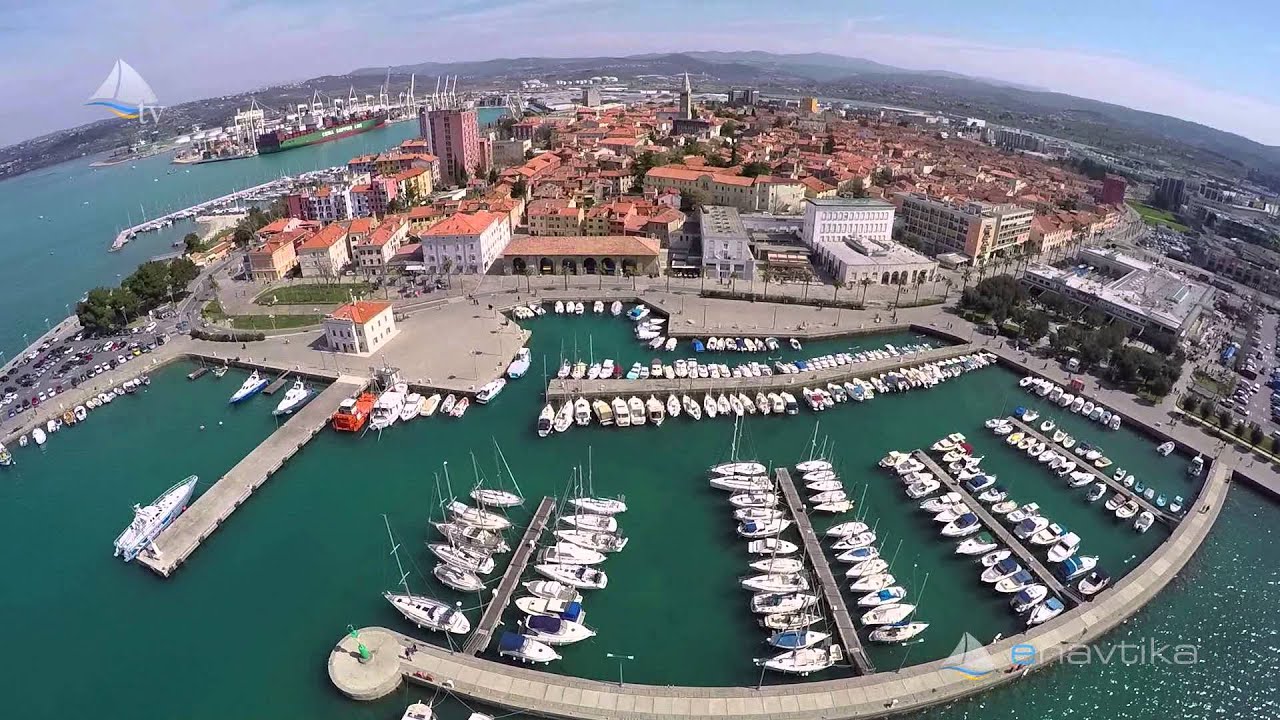 Koper luka - YouTube