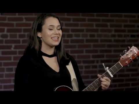 Lucy Greenbaum - Mi Chamocha - YouTube