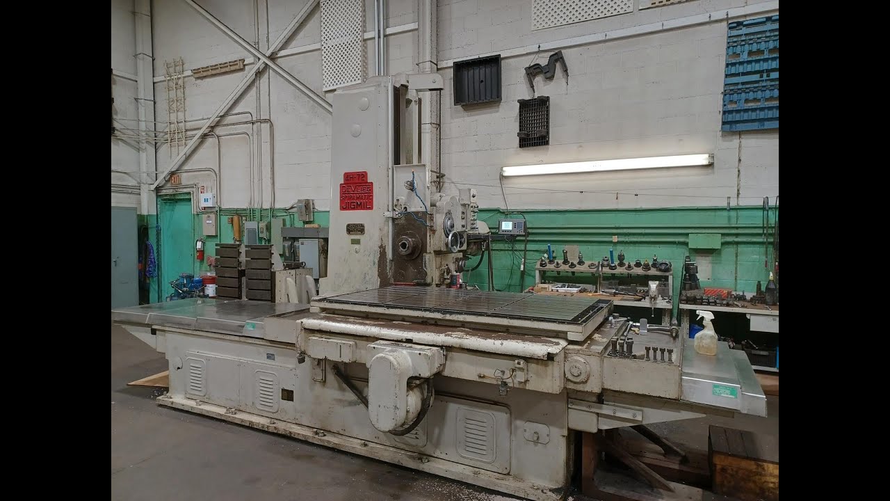 DeVlieg 4H72 Horizontal Boring Mill - YouTube
