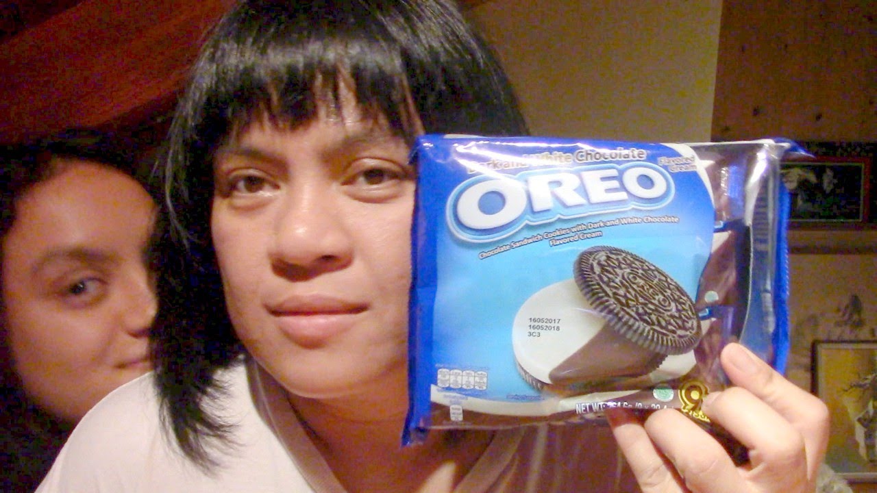 ASMR Eating Oreo Dark and white chocolate with daughter ScorpioAnnYT ...